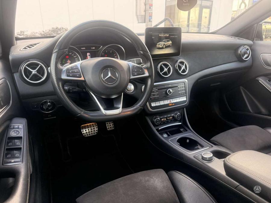 Grey Mercedes-Benz GLA 250 2017 in Kaunas, with an engine capacity of 1.99 L and mileage of 92 thousand km for 14590 €, photo 5 on AUTOMOTO.COM.LV