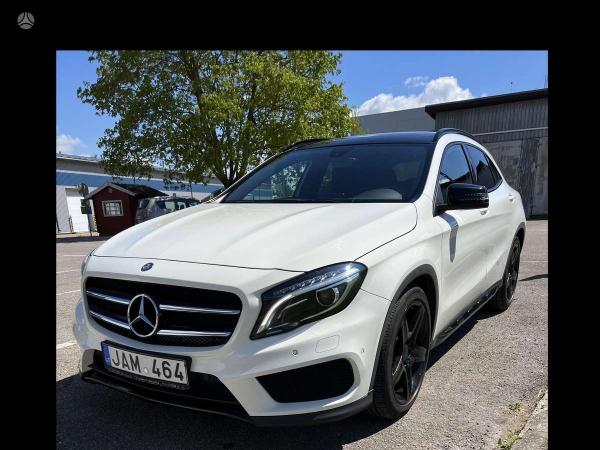 Белый Мерседес GLA 250 2015 в Шяуляй, объемом двигателя 1.99 л и пробегом 139 тыс. км за 14600 €, фото 1 на AUTOMOTO.COM.LV