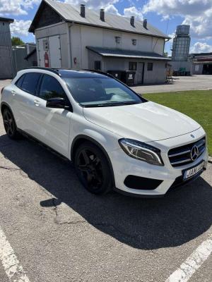 Balts Mercedes-Benz GLA 250 2015 Šauļi, ar dzinēja tilpumu 1.99 L un nobraukumu 139 tūkst. km par 14600 €, foto 3 vietnē AUTOMOTO.COM.LV