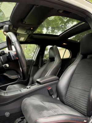 Balts Mercedes-Benz GLA 250 2015 Kauņa, ar dzinēja tilpumu 1.99 L un nobraukumu 140 tūkst. km par 14200 €, foto 24 vietnē AUTOMOTO.COM.LV