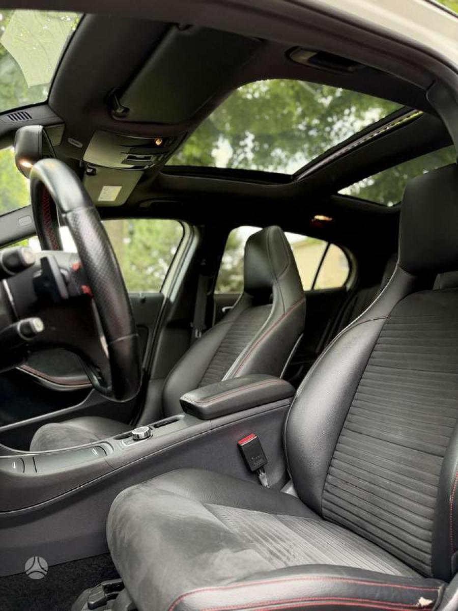 Balts Mercedes-Benz GLA 250 2015 Kauņa, ar dzinēja tilpumu 1.99 L un nobraukumu 140 tūkst. km par 14200 €, foto 24 vietnē AUTOMOTO.COM.LV