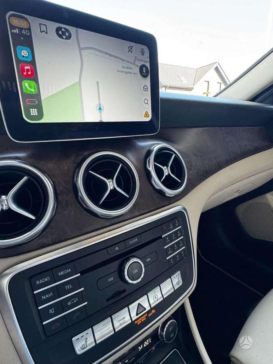 Белый Мерседес GLA 250 2019 в Клайпеда, объемом двигателя 1.99 л и пробегом 98 тыс. км за 19500 €, фото 12 на AUTOMOTO.COM.LV