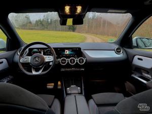 Balts Mercedes-Benz GLA 250 2021 Kauņa, ar dzinēja tilpumu 2.00 L un nobraukumu 21 tūkst. km par 28500 €, foto 8 vietnē AUTOMOTO.COM.LV