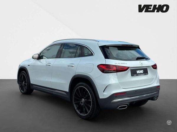Balts Mercedes-Benz GLA 250 2021 Kauņa, ar dzinēja tilpumu 1.33 L un nobraukumu 133 tūkst. km par 28900 €, foto 3 vietnē AUTOMOTO.COM.LV