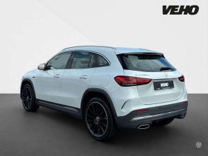 Balts Mercedes-Benz GLA 250 2021 Kauņa, ar dzinēja tilpumu 1.33 L un nobraukumu 133 tūkst. km par 28900 €, foto 4 vietnē AUTOMOTO.COM.LV