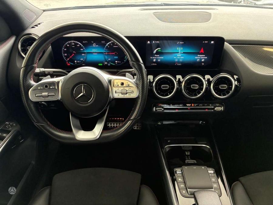 Balts Mercedes-Benz GLA 250 2021 Kauņa, ar dzinēja tilpumu 1.33 L un nobraukumu 133 tūkst. km par 28900 €, foto 12 vietnē AUTOMOTO.COM.LV