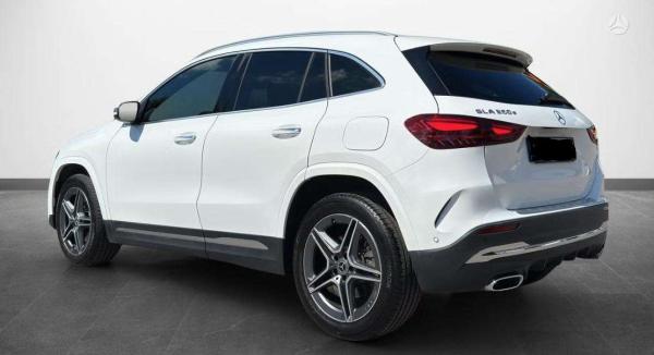 Balts Mercedes-Benz GLA 250 2024 Viļņa, ar dzinēja tilpumu 1.30 L un nobraukumu 87 tūkst. km par 39030 €, foto 3 vietnē AUTOMOTO.COM.LV