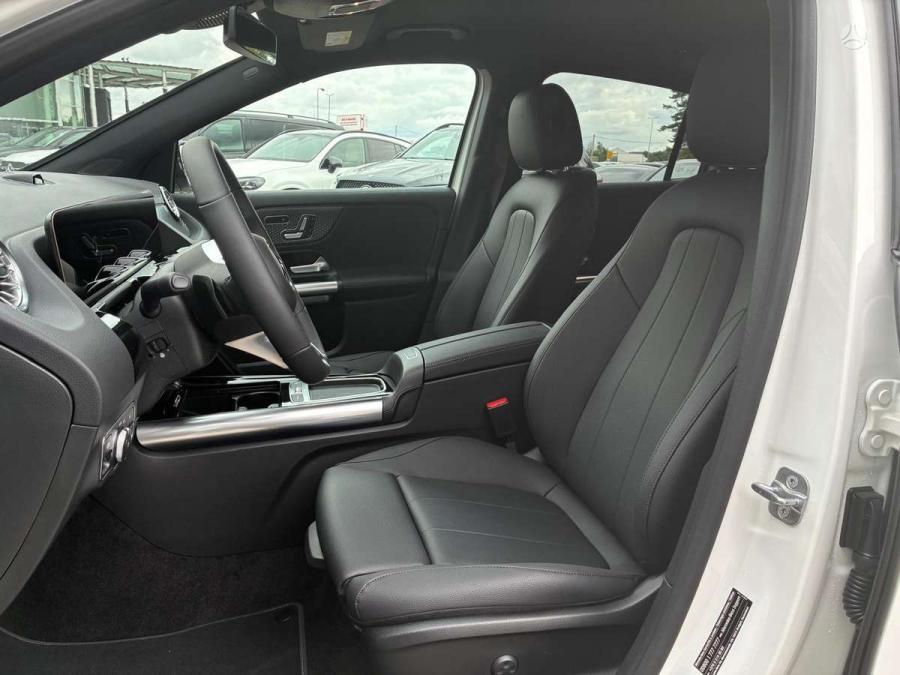 Белый Мерседес GLA 250 2026 в Вильнюс, объемом двигателя 1.33 л и пробегом 0 тыс. км за 49637 €, фото 15 на AUTOMOTO.COM.LV