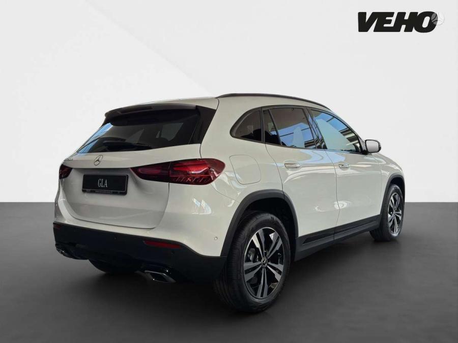 White Mercedes-Benz GLA 250 2026 in Vilnius, with an engine capacity of 1.33 L and mileage of 0 thousand km for 49501 €, photo 6 on AUTOMOTO.COM.LV