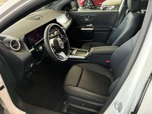 White Mercedes-Benz GLA 250 2026 in Vilnius, with an engine capacity of 1.33 L and mileage of 0 thousand km for 49501 €, photo 12 on AUTOMOTO.COM.LV