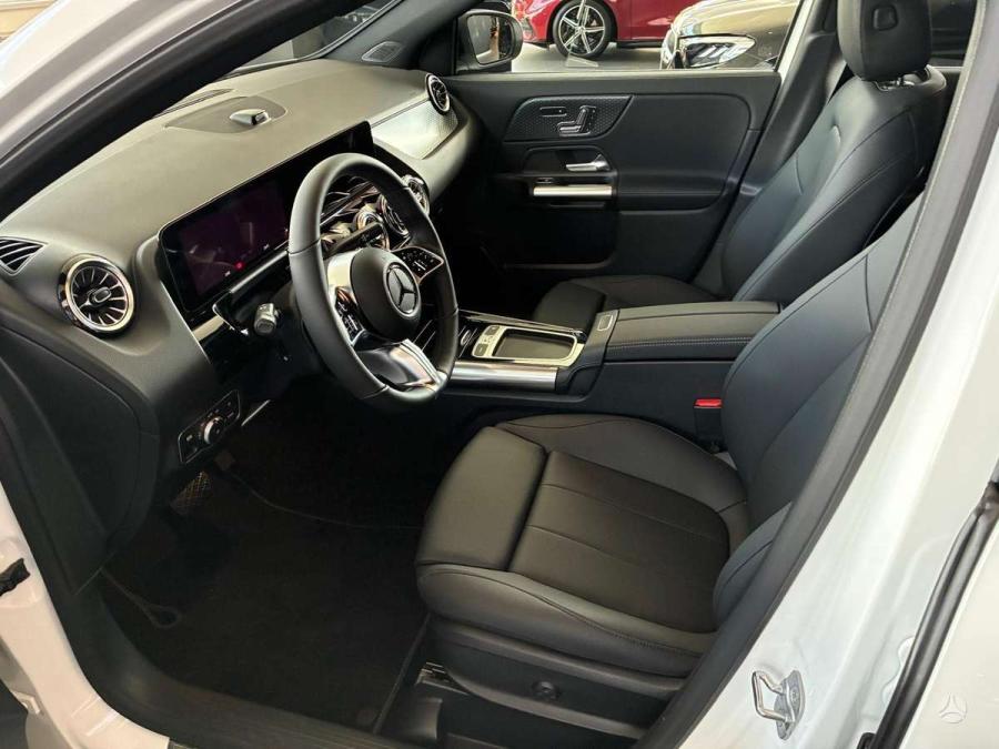White Mercedes-Benz GLA 250 2026 in Vilnius, with an engine capacity of 1.33 L and mileage of 0 thousand km for 49501 €, photo 12 on AUTOMOTO.COM.LV