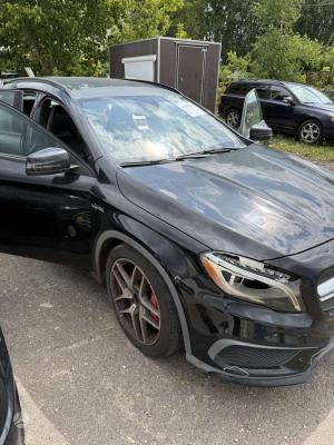 Black Mercedes-Benz gla-45-amg 2014 in Vilnius, with an engine capacity of 2.00 L and mileage of 387 thousand km for 9900 €, photo 3 on AUTOMOTO.COM.LV