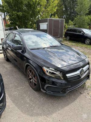 Black Mercedes-Benz gla-45-amg 2014 in Vilnius, with an engine capacity of 2.00 L and mileage of 387 thousand km for 9900 €, photo 6 on AUTOMOTO.COM.LV
