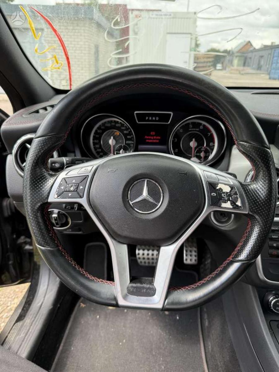 Black Mercedes-Benz gla-45-amg 2014 in Vilnius, with an engine capacity of 2.00 L and mileage of 387 thousand km for 9900 €, photo 21 on AUTOMOTO.COM.LV