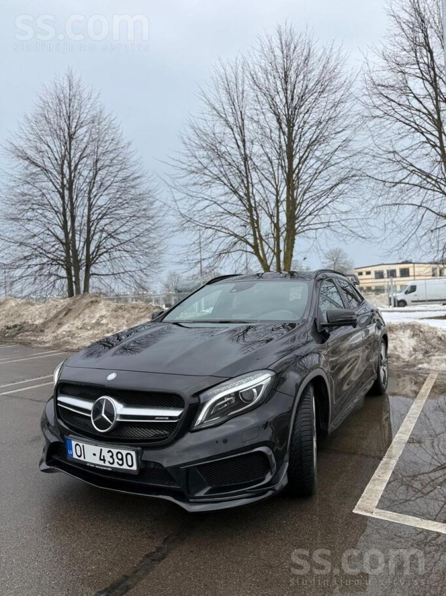 Melns Mercedes-Benz gla-45-amg 2015 Rīga, ar dzinēja tilpumu 2.00 L un nobraukumu 208 tūkst. km par 23000 €, foto 1 vietnē AUTOMOTO.COM.LV