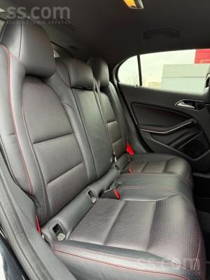 Melns Mercedes-Benz gla-45-amg 2015 Rīga, ar dzinēja tilpumu 2.00 L un nobraukumu 208 tūkst. km par 23000 €, foto 16 vietnē AUTOMOTO.COM.LV