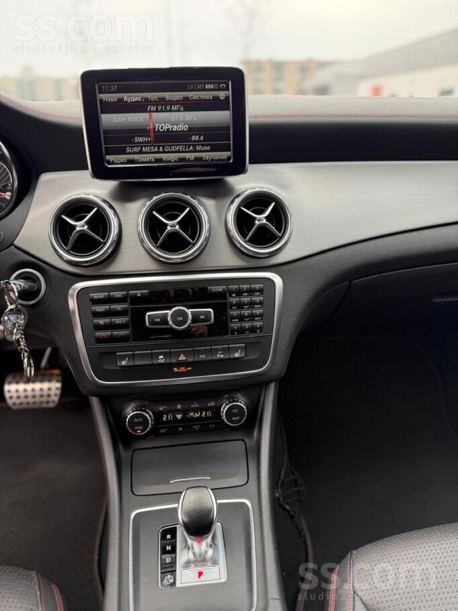 Melns Mercedes-Benz gla-45-amg 2015 Rīga, ar dzinēja tilpumu 2.00 L un nobraukumu 208 tūkst. km par 23000 €, foto 19 vietnē AUTOMOTO.COM.LV