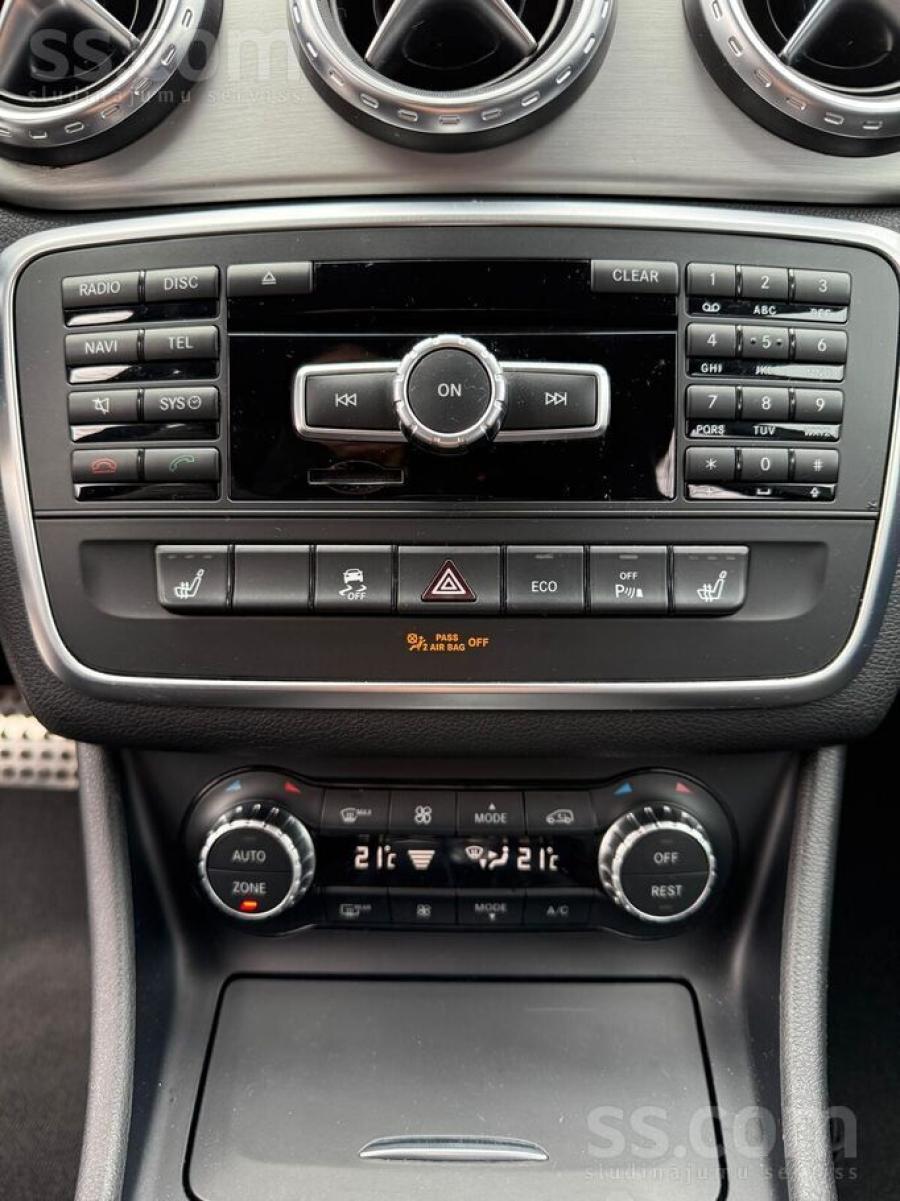 Melns Mercedes-Benz gla-45-amg 2015 Rīga, ar dzinēja tilpumu 2.00 L un nobraukumu 208 tūkst. km par 23000 €, foto 20 vietnē AUTOMOTO.COM.LV
