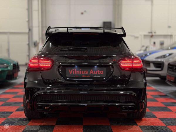 Melns Mercedes-Benz gla-45-amg 2016 Viļņa, ar dzinēja tilpumu 1.99 L un nobraukumu 140 tūkst. km par 23990 €, foto 5 vietnē AUTOMOTO.COM.LV