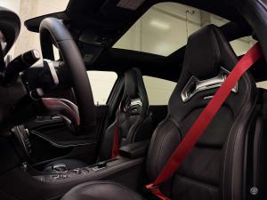 Melns Mercedes-Benz gla-45-amg 2016 Viļņa, ar dzinēja tilpumu 1.99 L un nobraukumu 140 tūkst. km par 23990 €, foto 15 vietnē AUTOMOTO.COM.LV