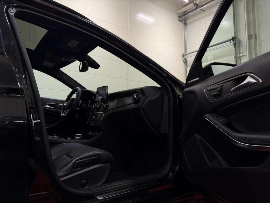 Melns Mercedes-Benz gla-45-amg 2016 Viļņa, ar dzinēja tilpumu 1.99 L un nobraukumu 140 tūkst. km par 23990 €, foto 20 vietnē AUTOMOTO.COM.LV