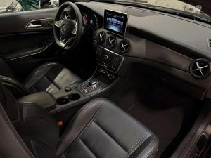 Melns Mercedes-Benz gla-45-amg 2016 Viļņa, ar dzinēja tilpumu 1.99 L un nobraukumu 140 tūkst. km par 23990 €, foto 21 vietnē AUTOMOTO.COM.LV