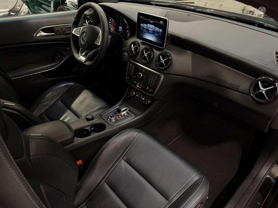 Melns Mercedes-Benz gla-45-amg 2016 Viļņa, ar dzinēja tilpumu 1.99 L un nobraukumu 140 tūkst. km par 23990 €, foto 21 vietnē AUTOMOTO.COM.LV