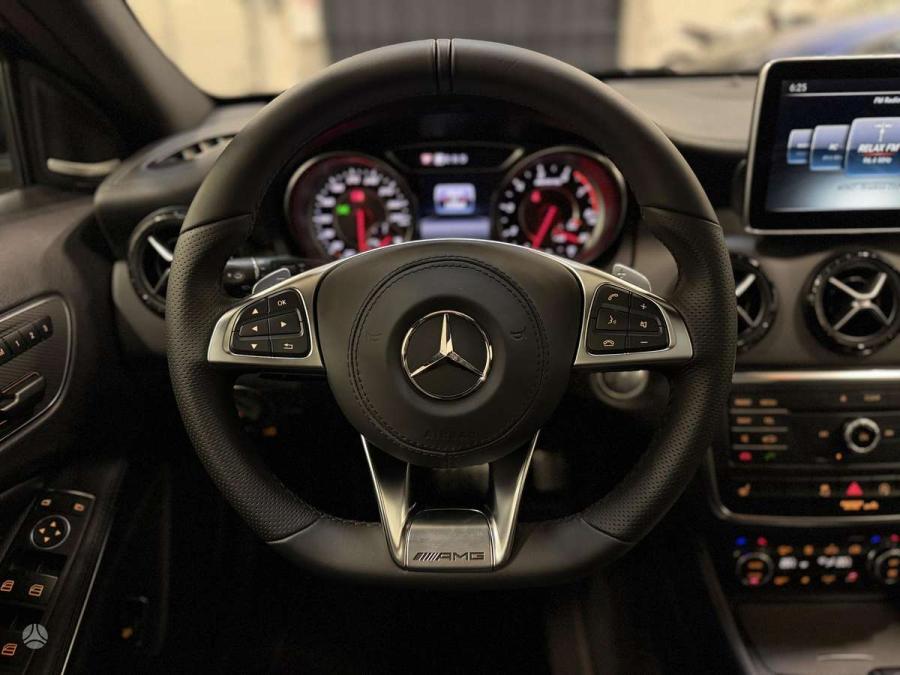 Melns Mercedes-Benz gla-45-amg 2016 Viļņa, ar dzinēja tilpumu 1.99 L un nobraukumu 140 tūkst. km par 23990 €, foto 26 vietnē AUTOMOTO.COM.LV