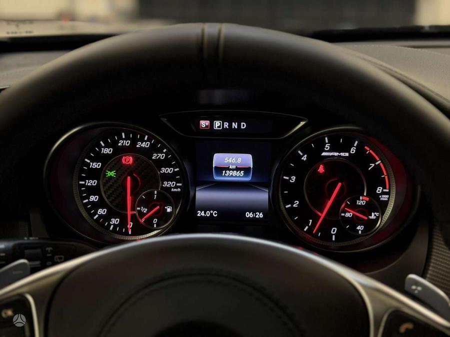 Melns Mercedes-Benz gla-45-amg 2016 Viļņa, ar dzinēja tilpumu 1.99 L un nobraukumu 140 tūkst. km par 23990 €, foto 27 vietnē AUTOMOTO.COM.LV