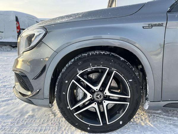 Pelēks Mercedes-Benz gla-45-amg 2015 Viļņa, ar dzinēja tilpumu 1.99 L un nobraukumu 146 tūkst. km par 25500 €, foto 8 vietnē AUTOMOTO.COM.LV