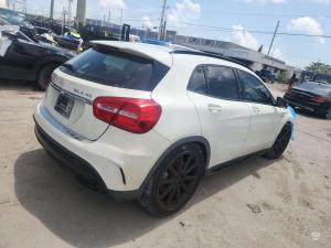White Mercedes-Benz gla-45-amg 2016 in Vilnius, with an engine capacity of 2.00 L and mileage of 150 thousand km for 8800 €, photo  on AUTOMOTO.COM.LV