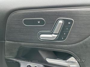 Melns Mercedes-Benz GLA-Class 2021 Tallina, ar dzinēja tilpumu 2.00 L un nobraukumu 49 tūkst. km par 38500 €, foto 12 vietnē AUTOMOTO.COM.LV