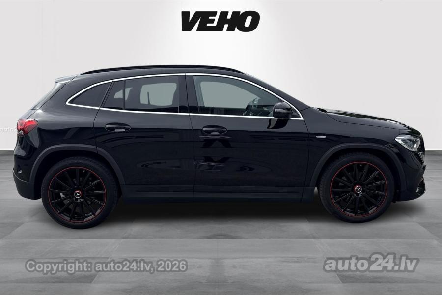 Black Mercedes-Benz GLA-Class 2021 in Parnu, with an engine capacity of 1.30 L and mileage of 20 thousand km for 31900 €, photo 3 on AUTOMOTO.COM.LV