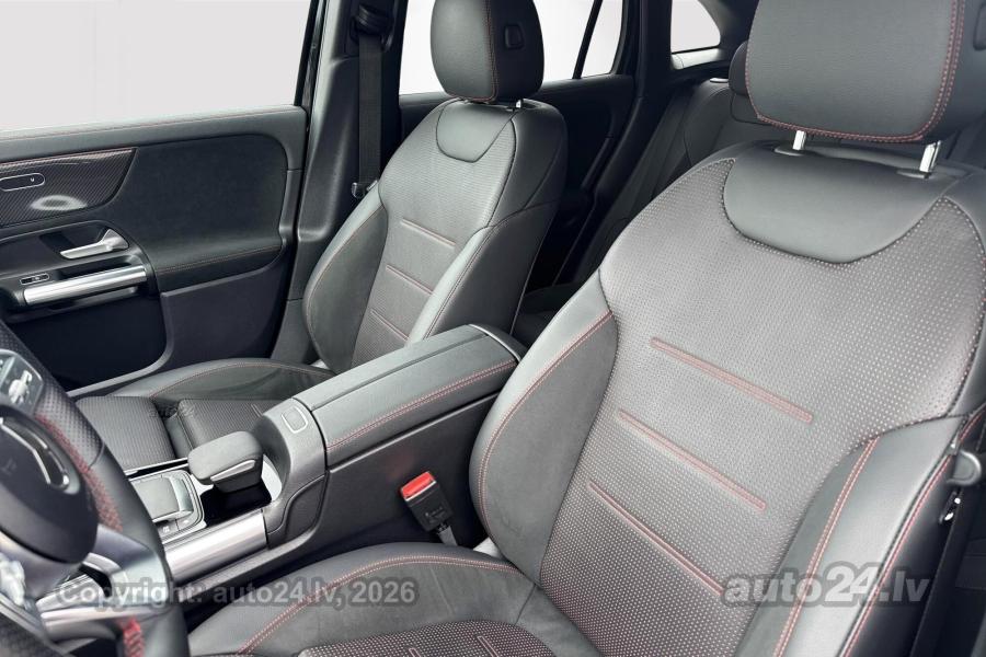 Black Mercedes-Benz GLA-Class 2021 in Parnu, with an engine capacity of 1.30 L and mileage of 20 thousand km for 31900 €, photo 13 on AUTOMOTO.COM.LV
