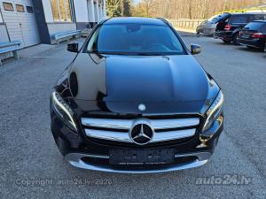 Black Mercedes-Benz GLA-Class 2014 in Tartu, with an engine capacity of 2.10 L and mileage of 224 thousand km for 12400 €, photo 3 on AUTOMOTO.COM.LV
