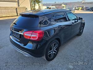 Black Mercedes-Benz GLA-Class 2014 in Tartu, with an engine capacity of 2.10 L and mileage of 224 thousand km for 12400 €, photo 6 on AUTOMOTO.COM.LV