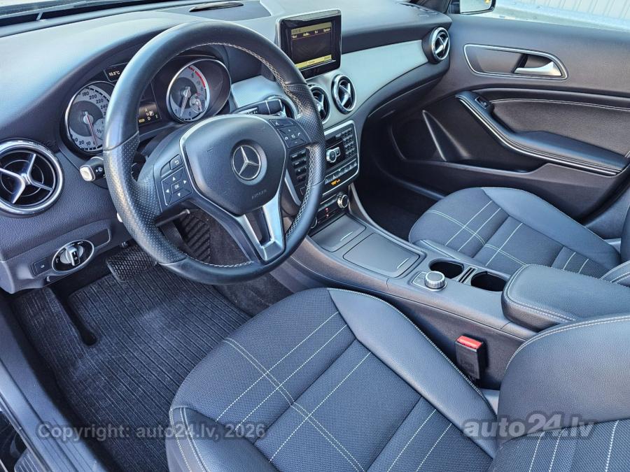 Black Mercedes-Benz GLA-Class 2014 in Tartu, with an engine capacity of 2.10 L and mileage of 224 thousand km for 12400 €, photo 10 on AUTOMOTO.COM.LV