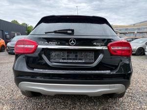 Melns Mercedes-Benz GLA-Class 2016 Rapla, ar dzinēja tilpumu 2.10 L un nobraukumu 126 tūkst. km par 22000 €, foto 5 vietnē AUTOMOTO.COM.LV