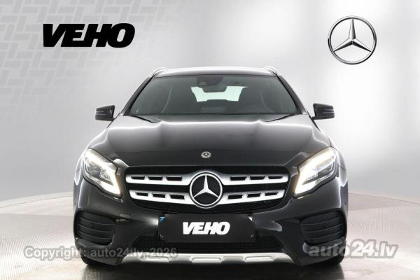 Black Mercedes-Benz GLA-Class 2020 in Tallinn, with an engine capacity of 1.60 L and mileage of 28 thousand km for 20900 €, photo 6 on AUTOMOTO.COM.LV