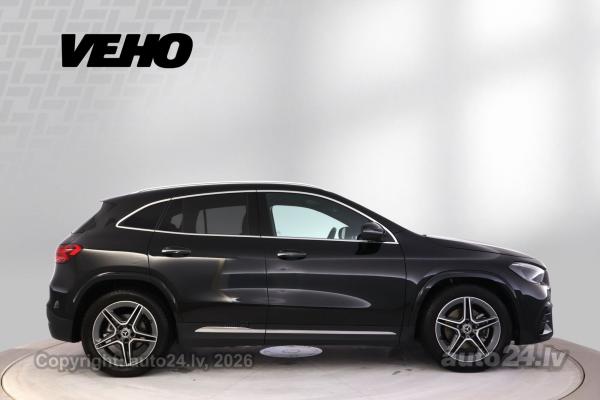 Melns Mercedes-Benz GLA-Class 2024 Tallina, ar dzinēja tilpumu 1.30 L un nobraukumu 6 tūkst. km par 37900 €, foto 4 vietnē AUTOMOTO.COM.LV