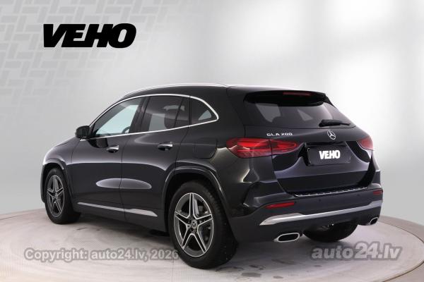 Melns Mercedes-Benz GLA-Class 2024 Tallina, ar dzinēja tilpumu 1.30 L un nobraukumu 6 tūkst. km par 37900 €, foto 6 vietnē AUTOMOTO.COM.LV