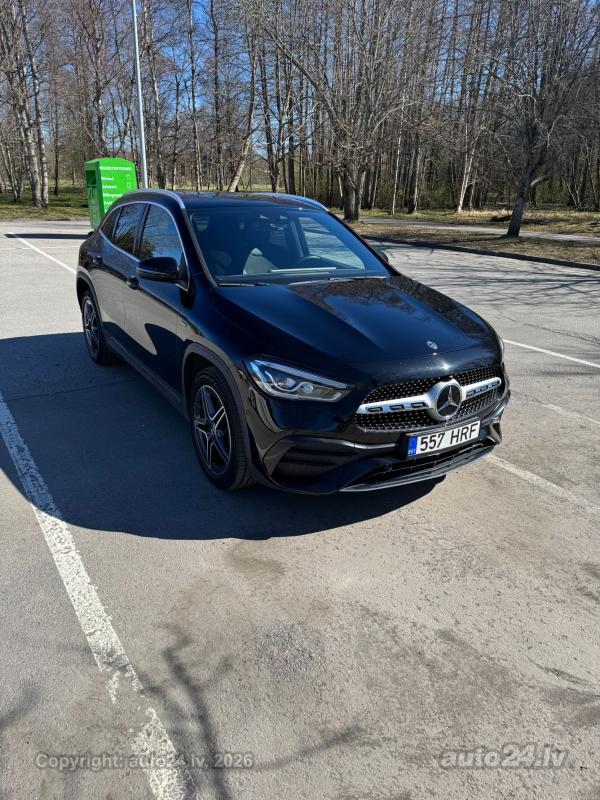 Melns Mercedes-Benz GLA-Class 2020 Tallina, ar dzinēja tilpumu 1.30 L un nobraukumu 78 tūkst. km par 35640 €, foto 1 vietnē AUTOMOTO.COM.LV