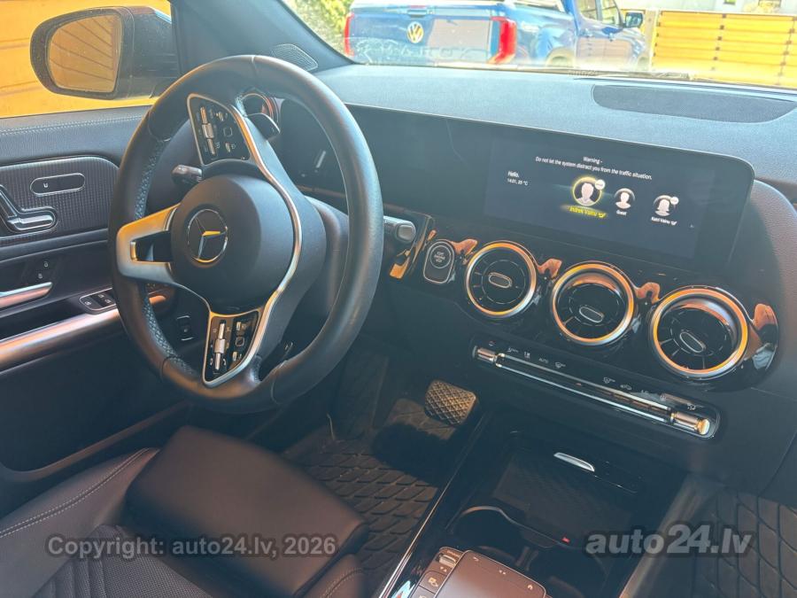 Melns Mercedes-Benz GLA-Class 2023 Tallina, ar dzinēja tilpumu 1.30 L un nobraukumu 60 tūkst. km par 36850 €, foto 5 vietnē AUTOMOTO.COM.LV