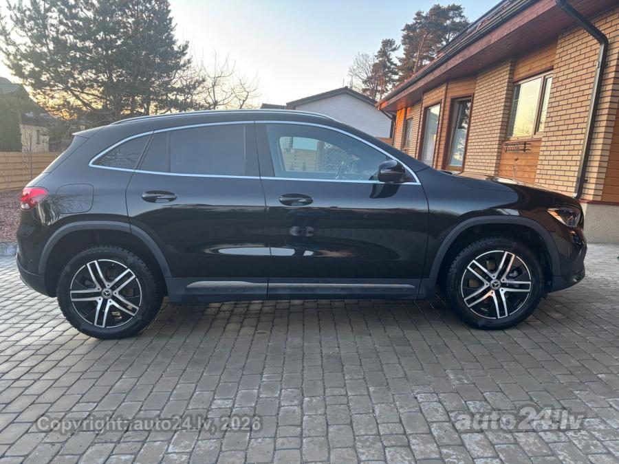Melns Mercedes-Benz GLA-Class 2023 Tallina, ar dzinēja tilpumu 1.30 L un nobraukumu 60 tūkst. km par 36850 €, foto 8 vietnē AUTOMOTO.COM.LV