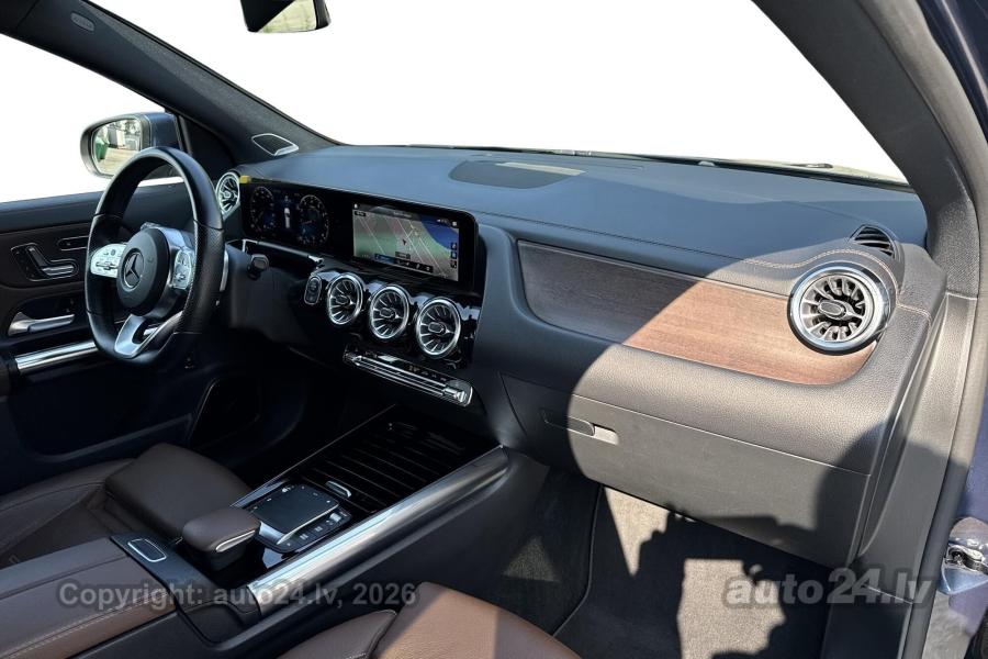 Zils Mercedes-Benz GLA-Class 2021 Pērnava, ar dzinēja tilpumu 2.00 L un nobraukumu 52 tūkst. km par 33990 €, foto 8 vietnē AUTOMOTO.COM.LV