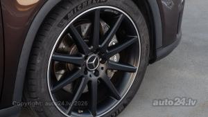 Brūns Mercedes-Benz GLA-Class 2019 Tallina, ar dzinēja tilpumu 2.00 L un nobraukumu 90 tūkst. km par 31000 €, foto 15 vietnē AUTOMOTO.COM.LV