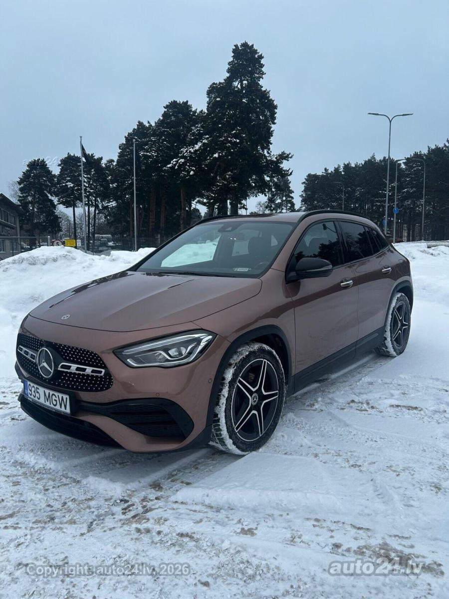 Brown Mercedes-Benz GLA-Class 2021 in Tallinn, with an engine capacity of 2.00 L and mileage of 104 thousand km for 34500 €, photo 3 on AUTOMOTO.COM.LV