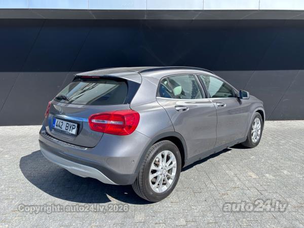 Grey Mercedes-Benz GLA-Class 2014 in Tallinn, with an engine capacity of 2.10 L and mileage of 101 thousand km for 14990 €, photo 2 on AUTOMOTO.COM.LV