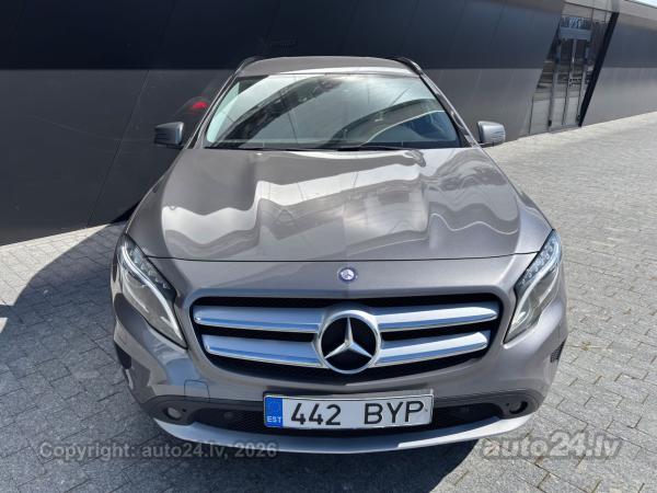 Grey Mercedes-Benz GLA-Class 2014 in Tallinn, with an engine capacity of 2.10 L and mileage of 101 thousand km for 14990 €, photo 5 on AUTOMOTO.COM.LV