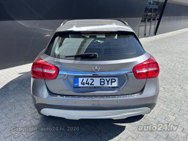 Grey Mercedes-Benz GLA-Class 2014 in Tallinn, with an engine capacity of 2.10 L and mileage of 101 thousand km for 14990 €, photo 6 on AUTOMOTO.COM.LV